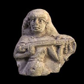 The Tanbur: A 3,500-year-old voice of Kurdish heritage - Kurdishglobe