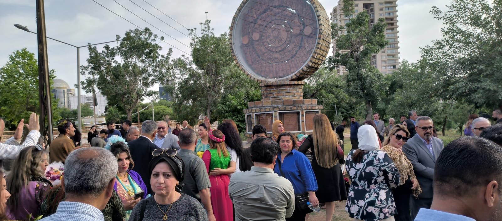 Monument to poet Mawlawi unveiled in grant ceremony - Kurdishglobe