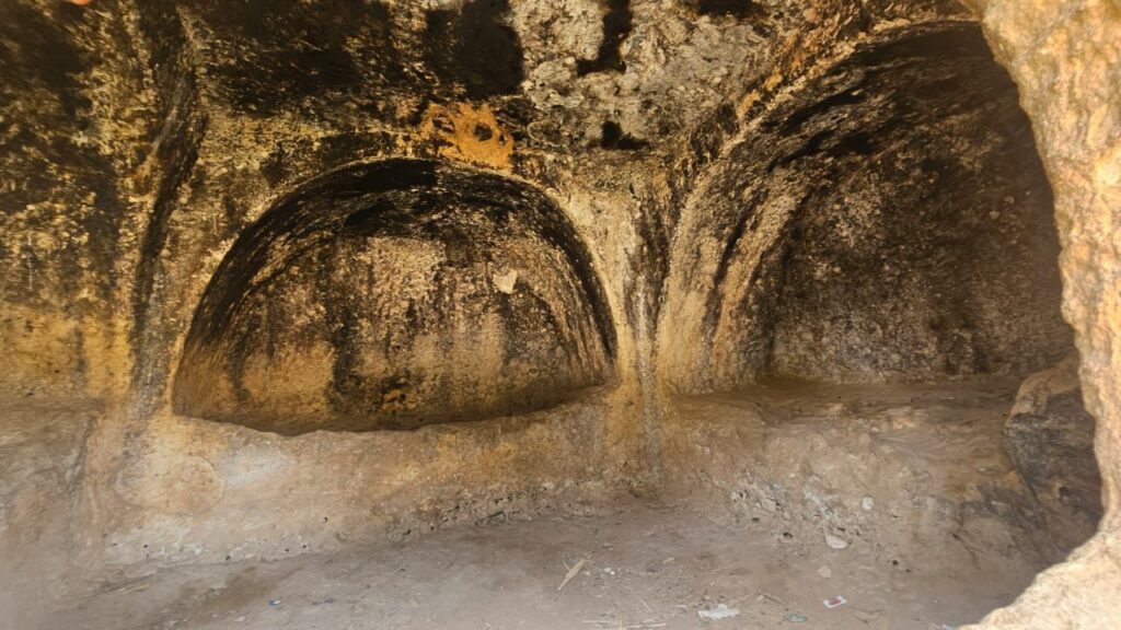 Khinis: The Archaeological Site That Has Become a Massive Open-Air ...
